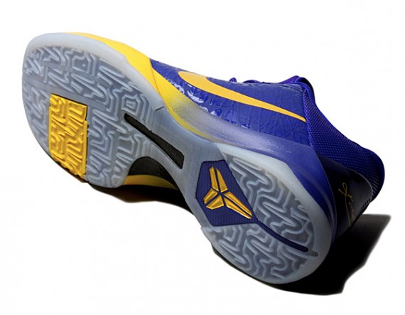 Release Reminder: Nike Zoom Kobe V - "Ring Ceremony" Quickstrike | Complex