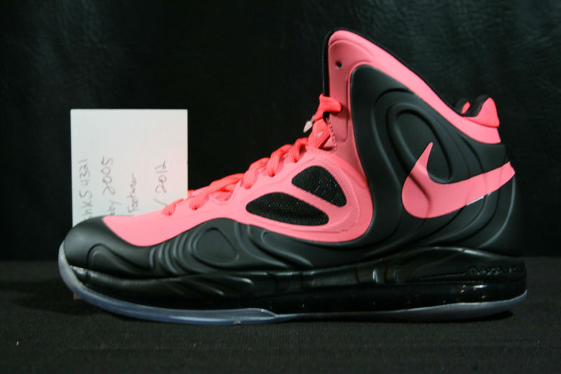 Nike Air Max Hyperposite - Black/Hot Punch | Complex