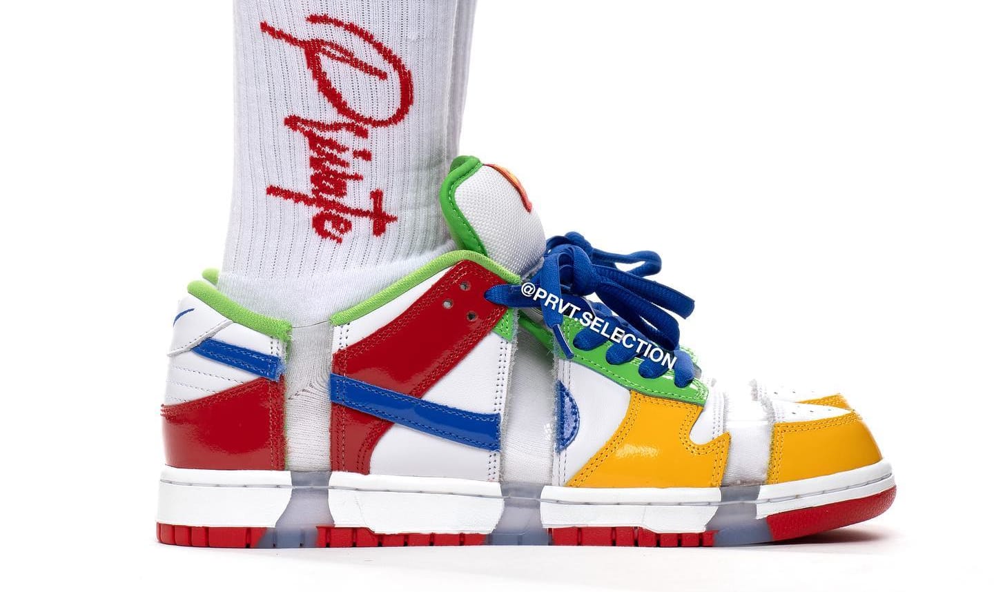 Closer Look at the New Ebay x Nike SB Dunk On foot images